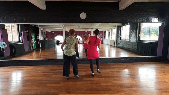 Apprendre le Jive - Cours de danse en vidéo